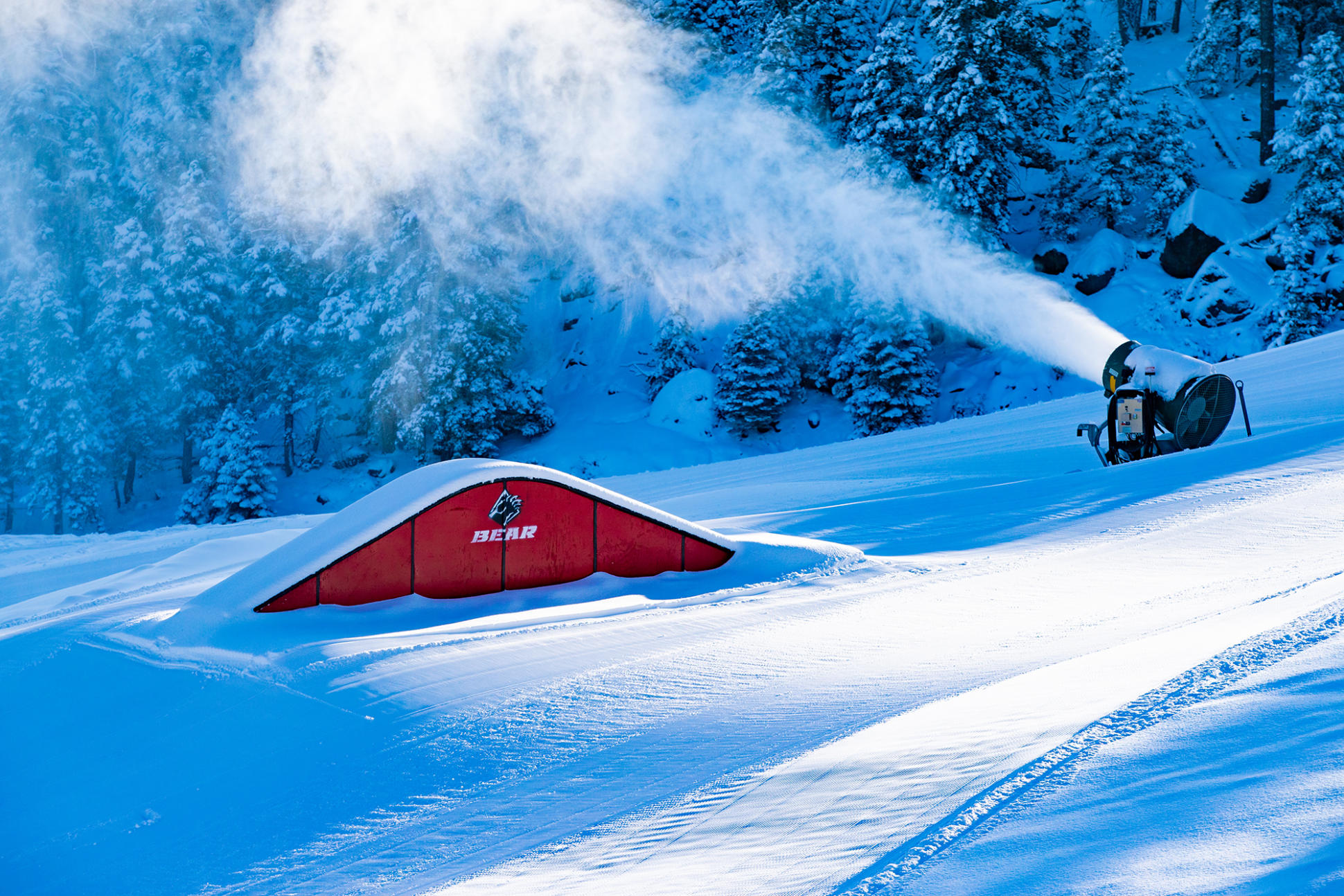 How Does Snowmaking Actually Work? – Snowboard Magazine